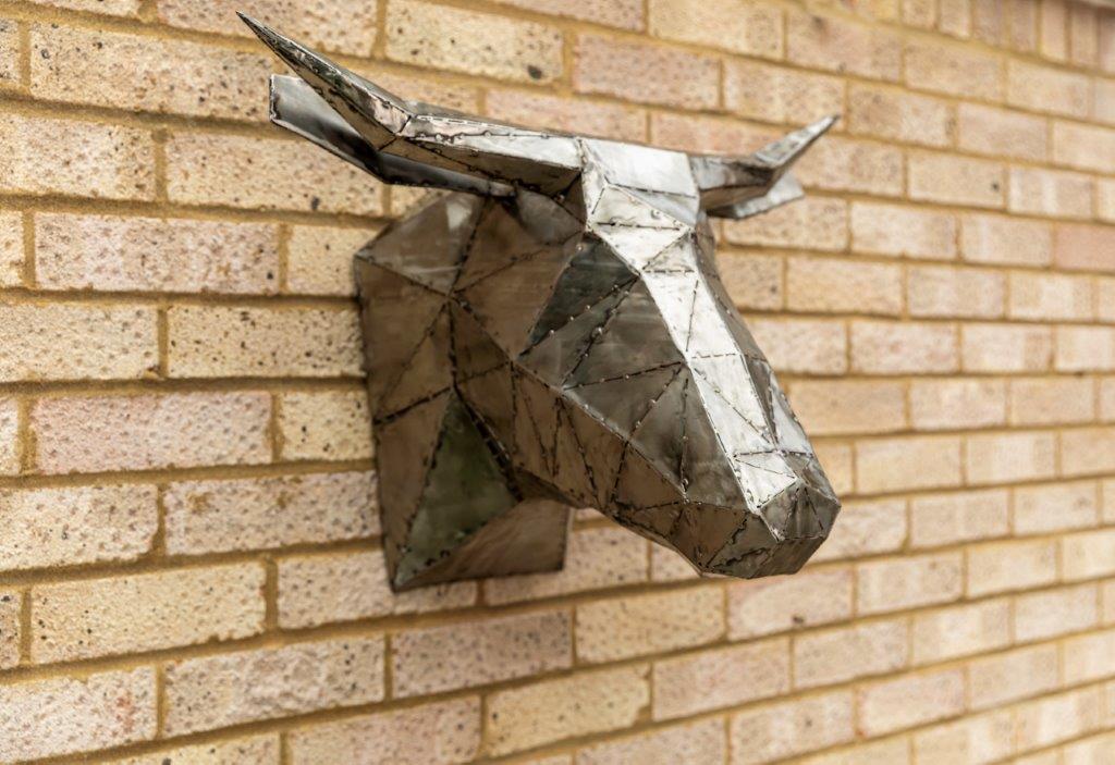 67cm Metal Buffalo Sculpture, Recycled Metal Sculpture – LivingZtyle.com